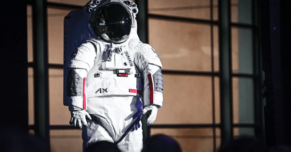 Moda y espacio: cómo los diseñadores reinventan los trajes de astronautas en el siglo XXI ...